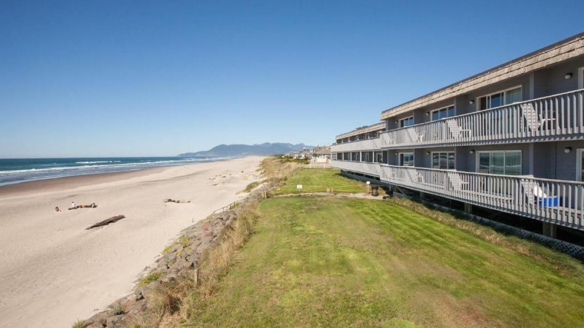 Complete Travel Guide to Rockaway Beach, Oregon