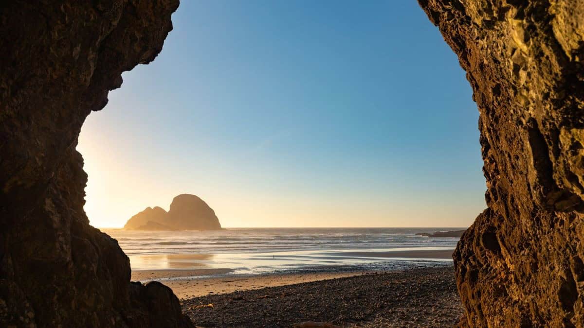 5 Beautiful Beach Houses for Rent on the Oregon Coast