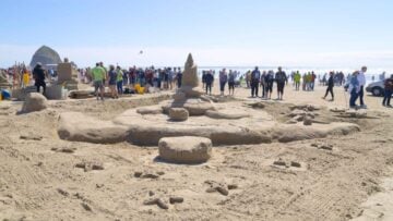 Top Oregon Coast 2026 Events: Sandcastles, Kite Festivals & More